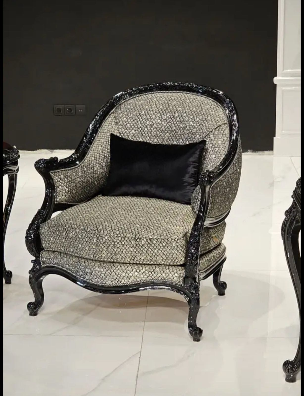 Overlay Sofa - alhamadfurniture